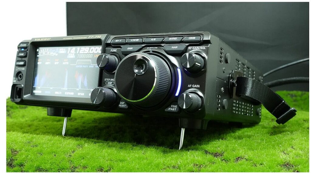 YAESU FT-710 FIELD Radiostacja KF